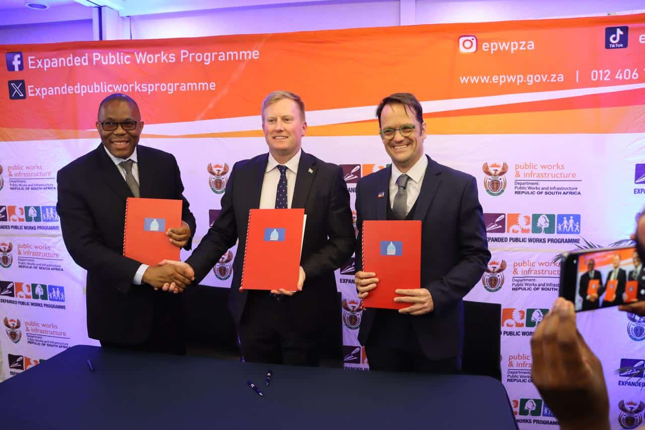 Municipality and Public Works sign MOU to address problem buildings ...