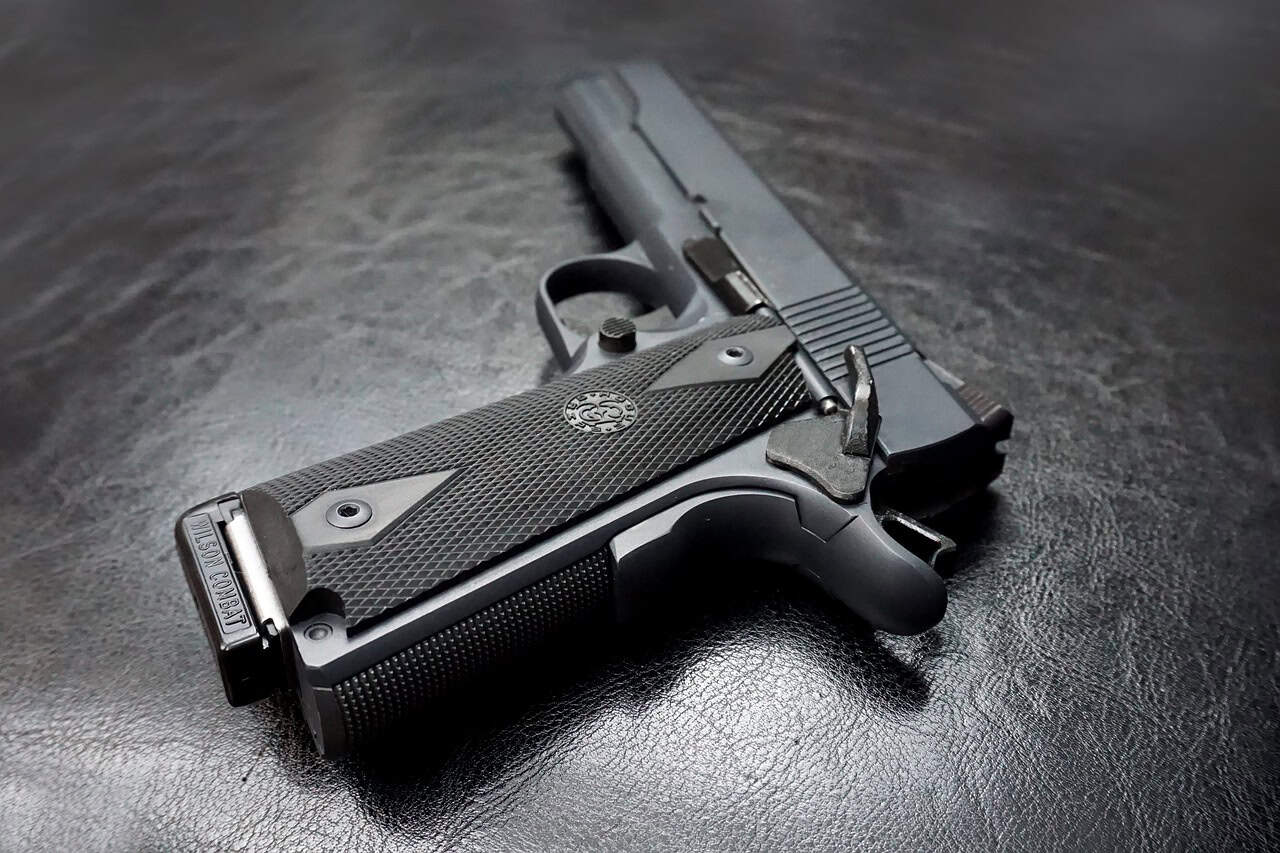Man shot dead following suspected altercation | Rising Sun Newspapers