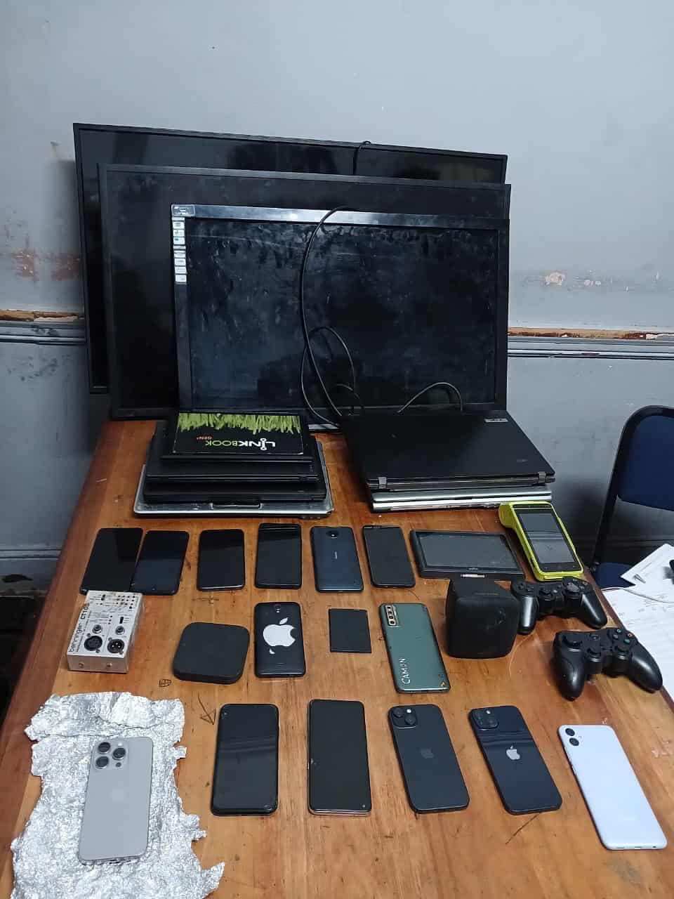 Berea SAPS seize stolen electronics | Rising Sun Newspapers